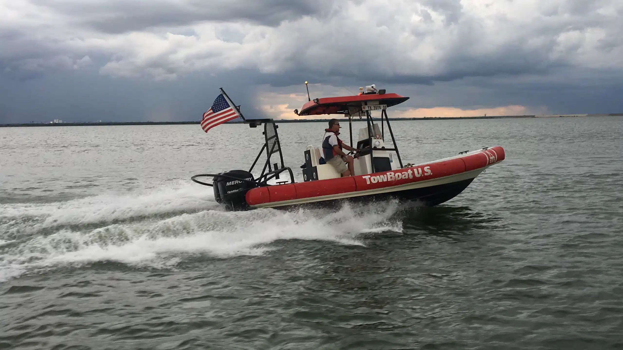 Lake Grapevine - TowBoatU.S. Lake Lewisville, Lake Grapevine, and Lake ...